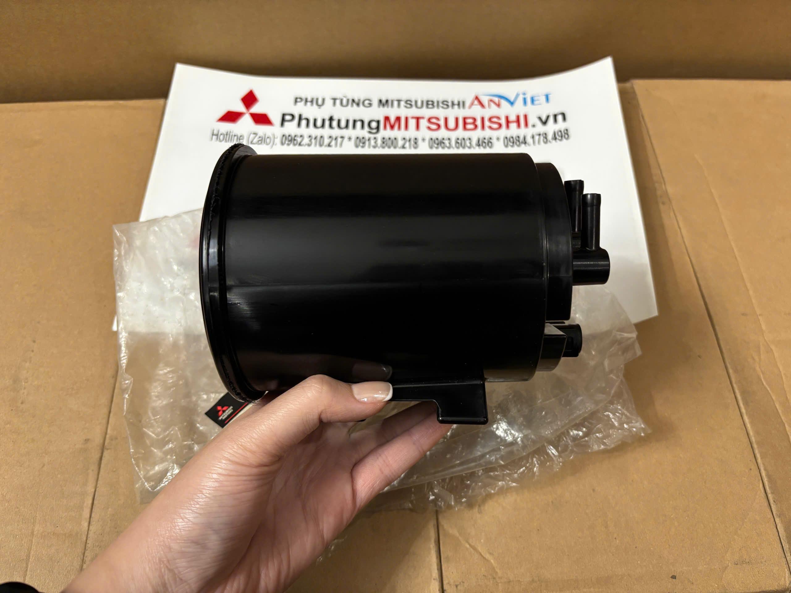 Bầu than hoạt tính thu hồi hơi xăng xe Mitsubishi Xpander